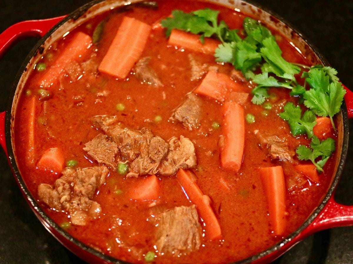 Best Indian Beef Curry with Carrots and Peas - Right At Home with Violet